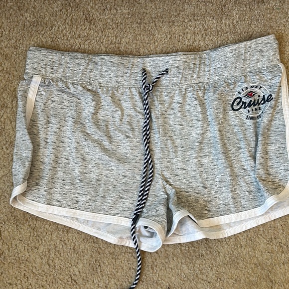 Disney | Shorts | Euc Disney Cruise Line Shorts | Poshmark